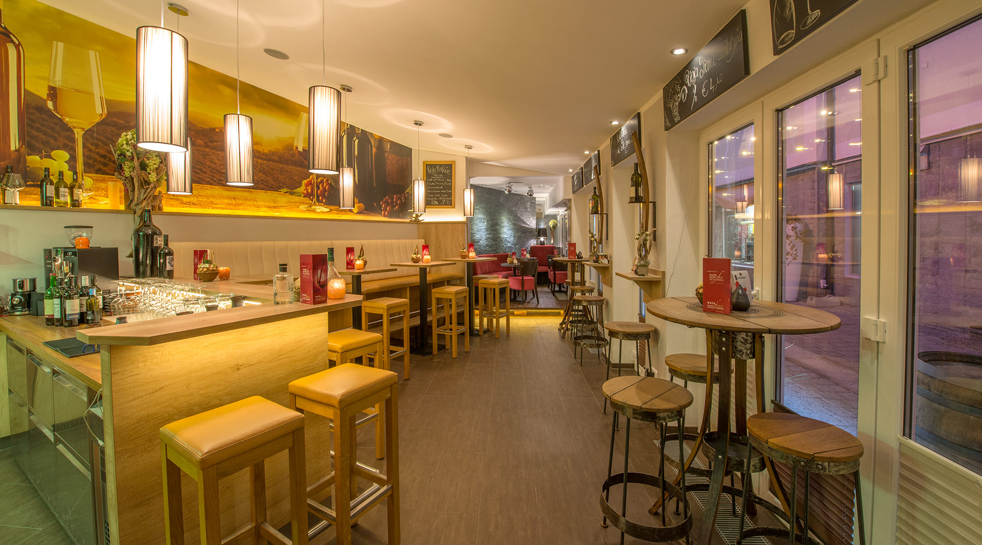 Café und Bar in Ebensee: Wein & Fein